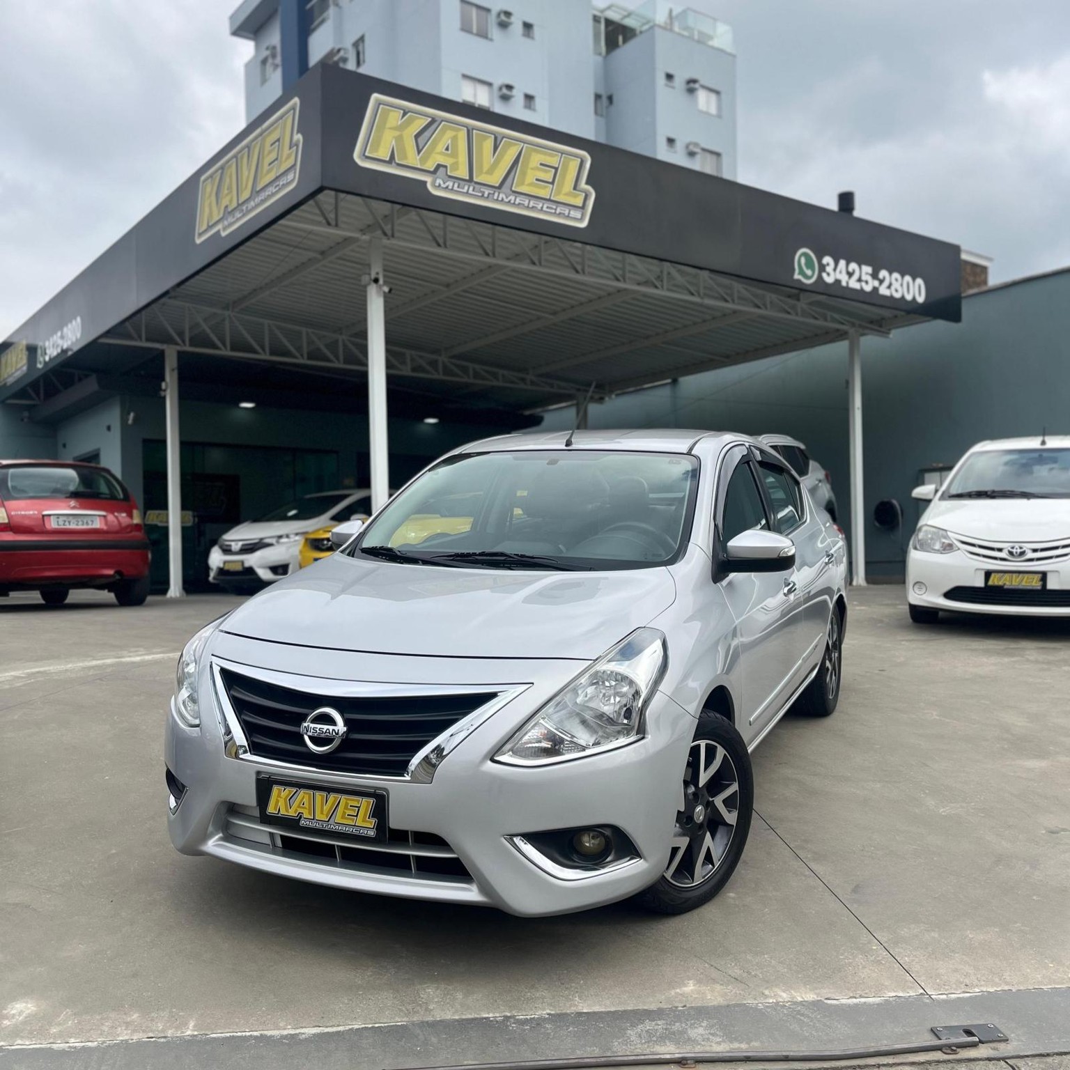 Nissan Versa UNIQUE 1.6 16V FlexStart 4p Aut. - 56.900 - Joinville ...