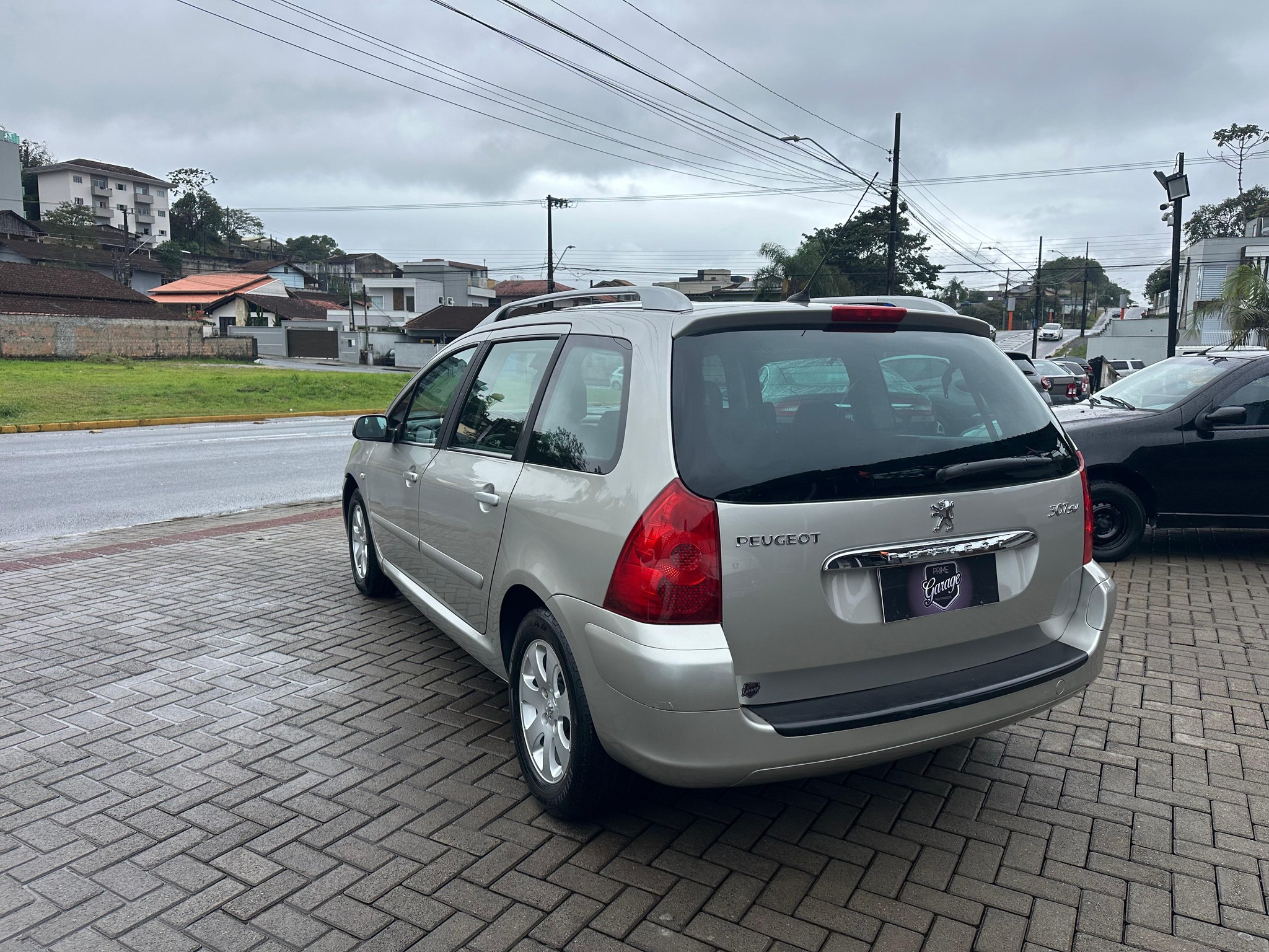 Peugeot 307 SW 2.0 16V 138cv 5p Mec. - 22.900 - Joinville - 047 Carros
